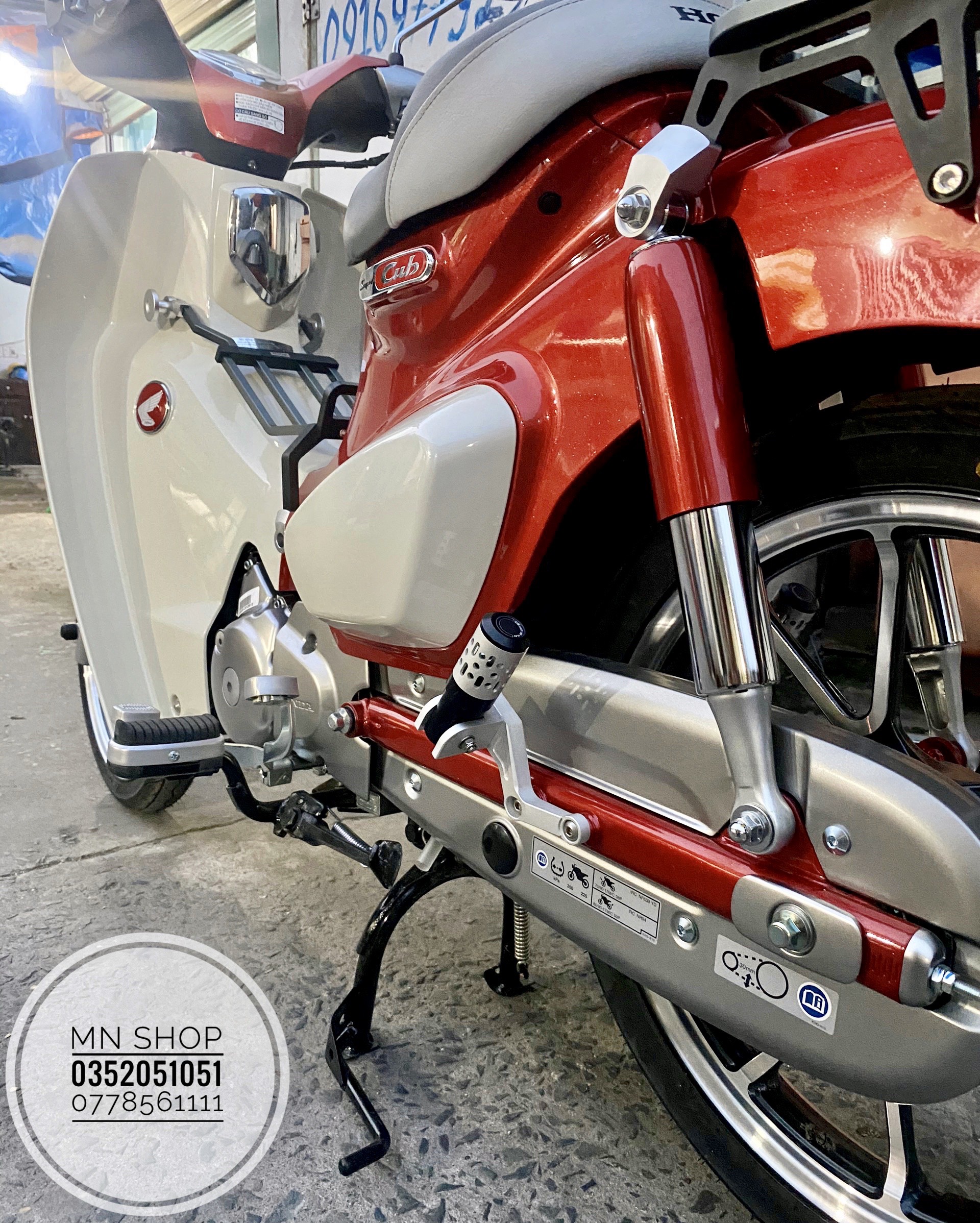 GÁC CHÂN khoan UDOM Super Cub 125 - MN SHOP